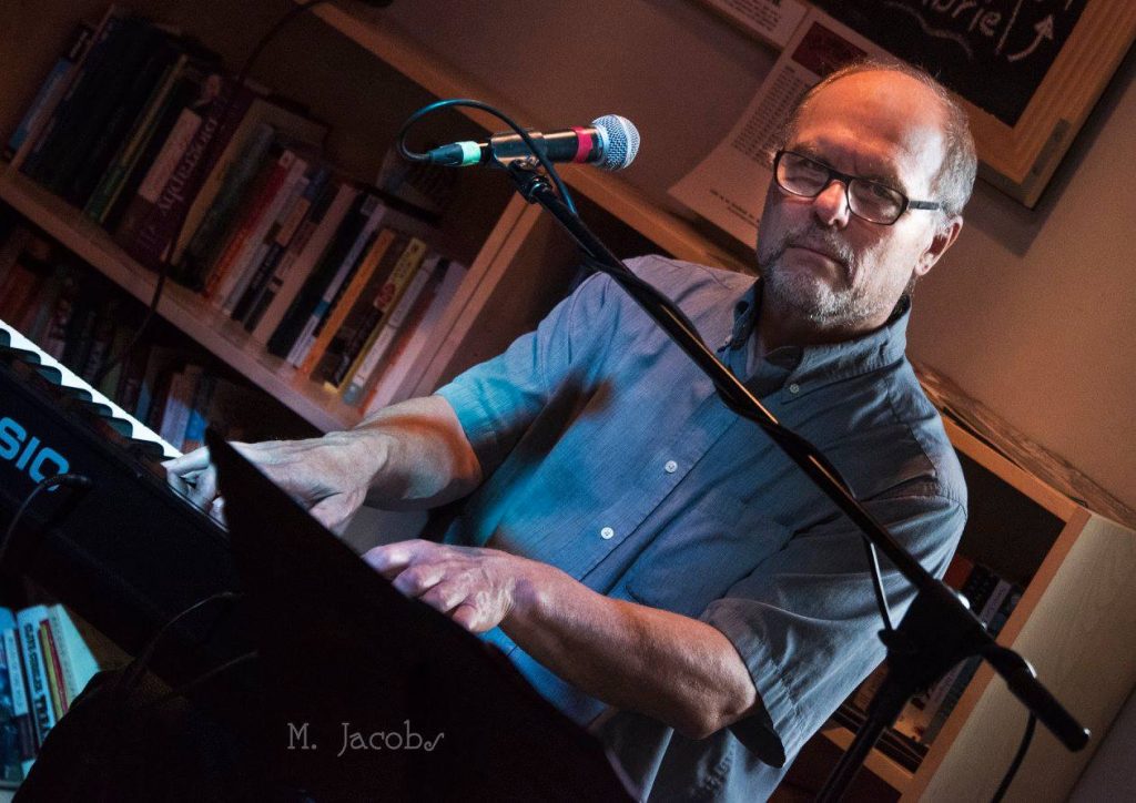 The Singer Pianist – Sandner Music